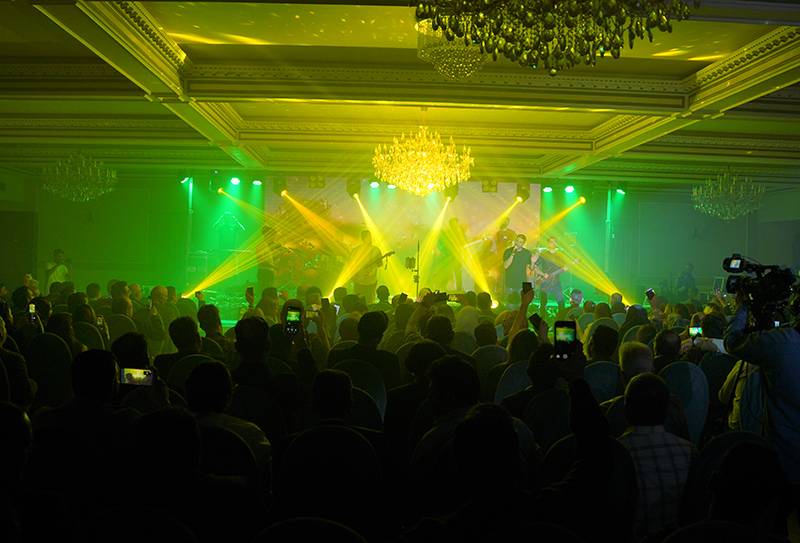 رویدادهای سازمانی (Corporate Events)؛ مدیریت کامل رویداد | کامزی